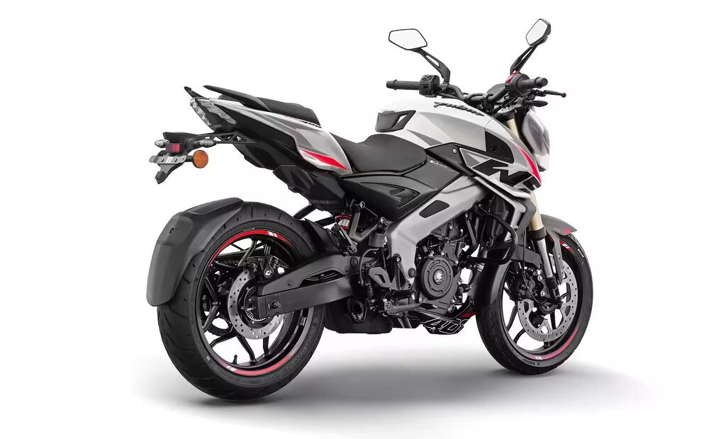 A Nova Bajaj Pulsar 400 é Incrível! (Sério) • Alta Cilindrada